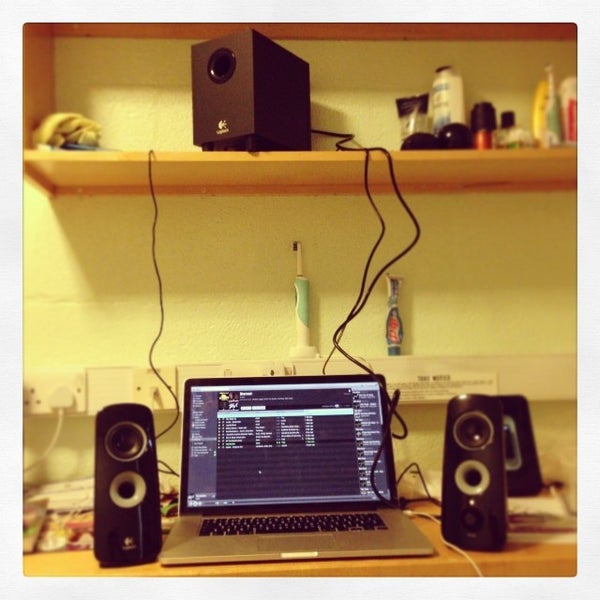 Photos at Oak House - College Residence Hall in Manchester, Greater ...