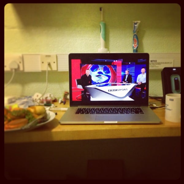 Photos at Oak House - College Residence Hall in Manchester, Greater ...