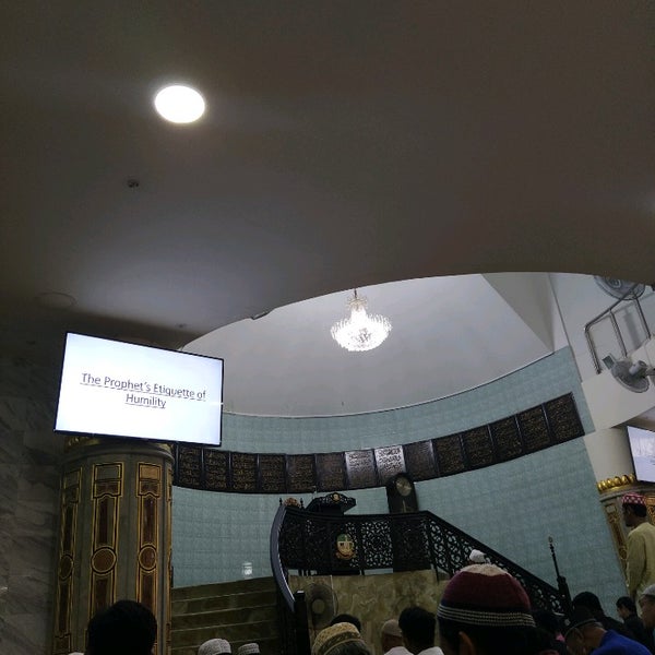 Masjid Jamiyah Ar-Rabitah (Mosque) - Mosque in Central Region