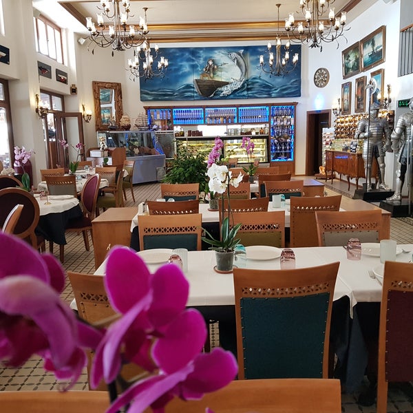 Moda Sahil Restaurant ve Bar (Artık Kapalı) - Caferağa - İstanbul, İstanbul