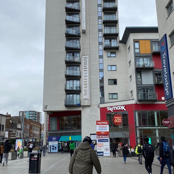 Wembley Central London Underground Station - Metro Station