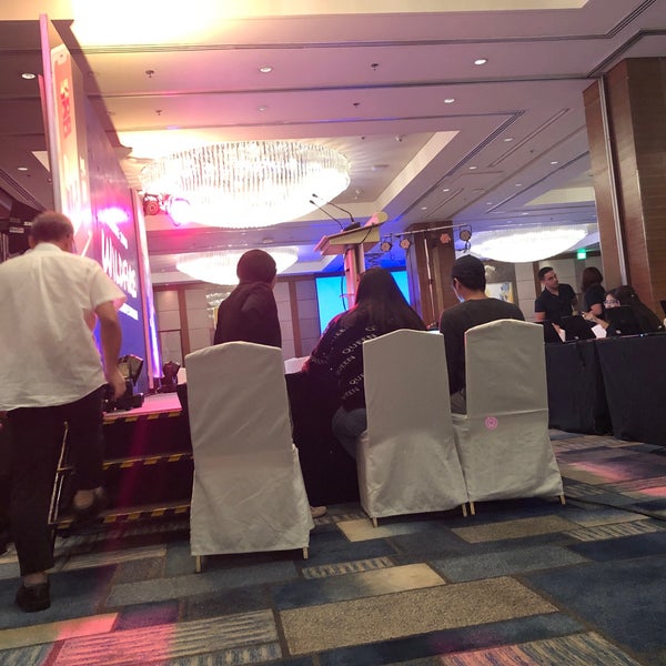 Isabela Ballroom at Makati Shangri-La - Ballroom in San Lorenzo