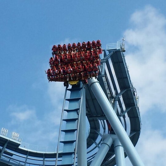 Griffon - Busch Gardens - Theme Park Ride / Attraction