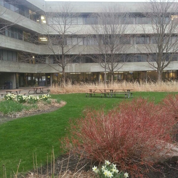 UTSC - Humanities Wing - College Academic Building