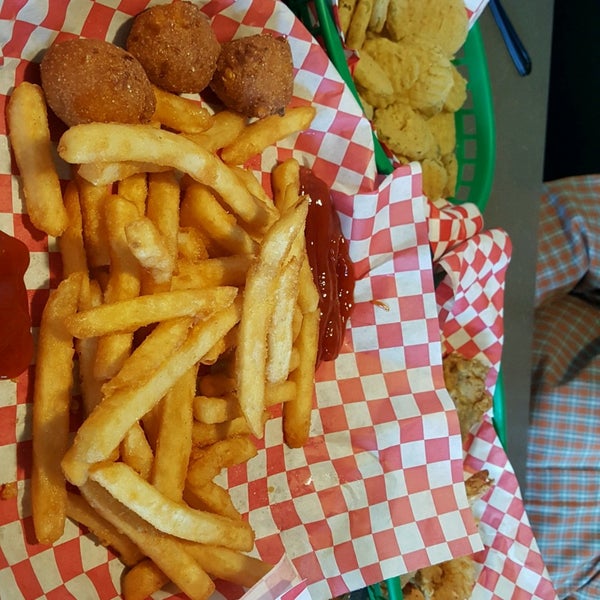 The Wacky Shrimp - Seafood Restaurant in Daphne