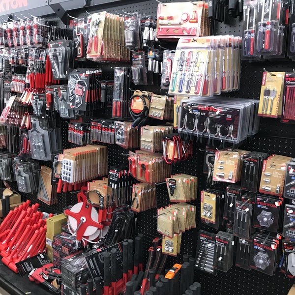 B & G Discount - Hardware Store in Schoolcraft