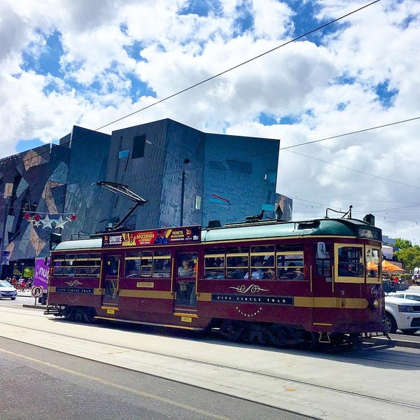Federation Square Book Market - 3 tips from 131 visitors