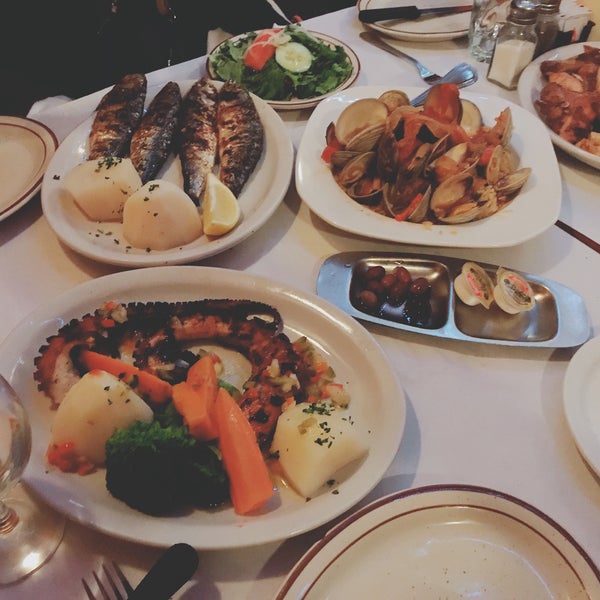 Chez Doval - Plateau-Mont-Royal - 150 rue Marie-Anne Est