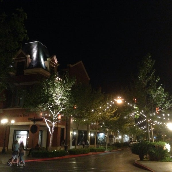 Town Square - 166 tips from 18835 visitors