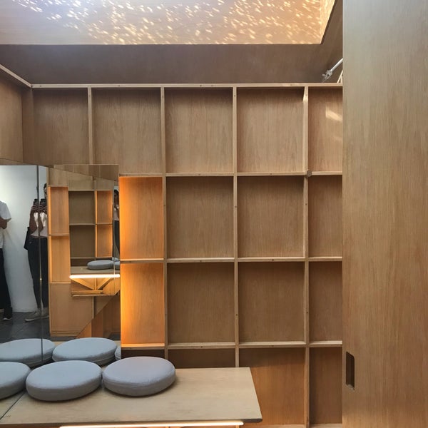 A.P.C. Melrose Place - Mid-City West - Los Angeles, CA