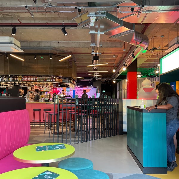 Birdies Crazy Golf - Islington - Angel Shopping Centre