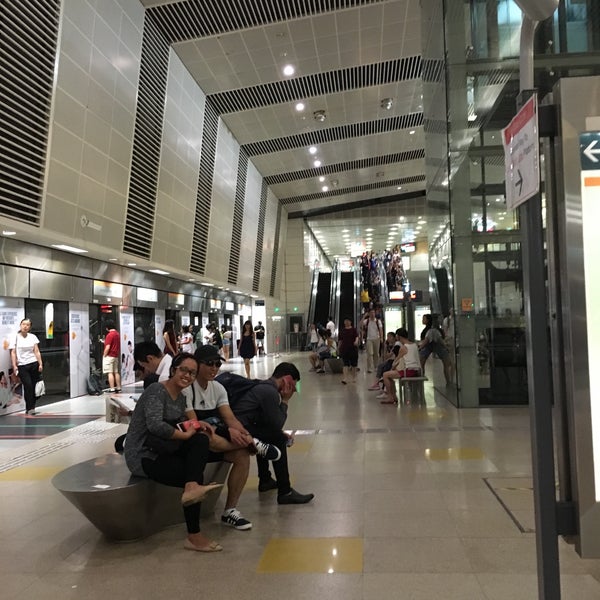 Bishan MRT Interchange (NS17/CC15) - Bishan - 200 Bishan Rd.