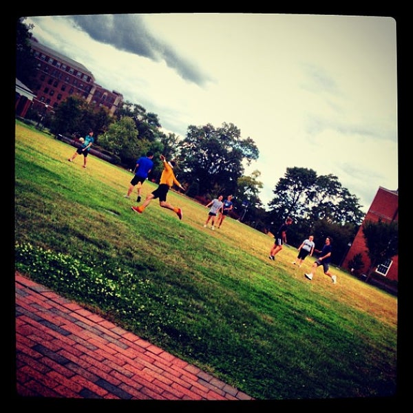 Decker Quad - JHU - College Quad in Johns-Hopkins - Homewood