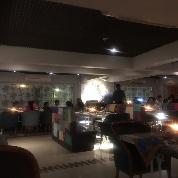 Veranda - Bandra West - Mumbai, Mahārāshtra