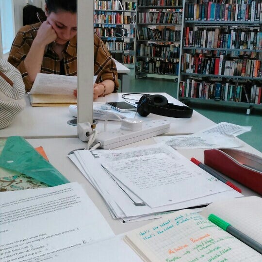 Pimlico Library - Library in Pimlico