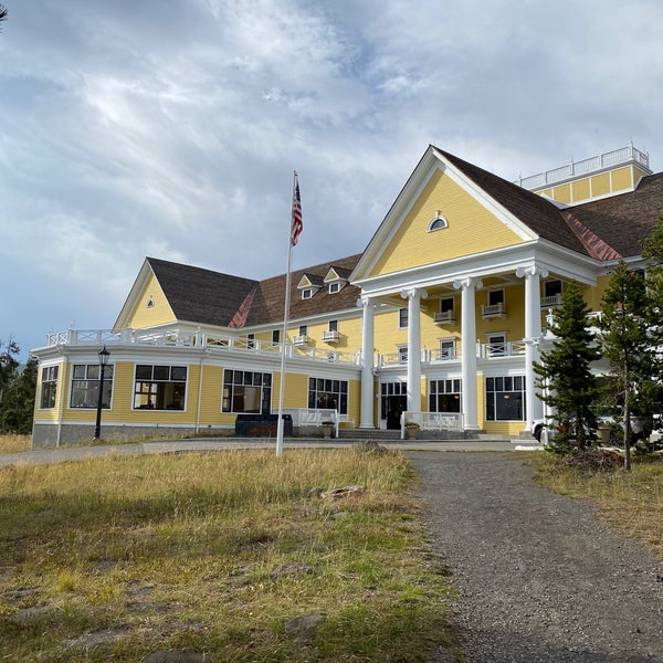 Lake Yellowstone Hotel - Hotel in Yellowstone National Park