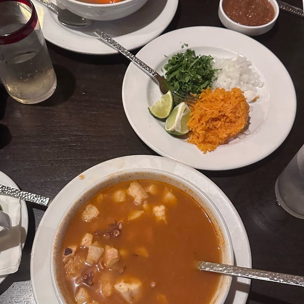 Los Compadres - Mexican Restaurant