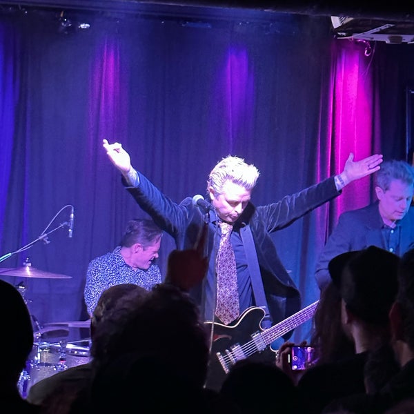 Retro Junkie - Beer Garden in Walnut Creek