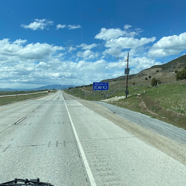Idaho / Utah State Line - Border Crossing