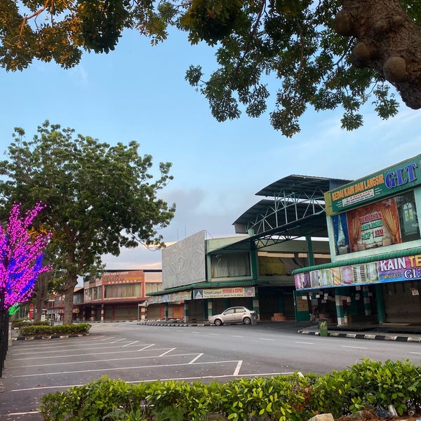 Nilai Square - Kampung Baharu Nilai, Negeri Sembilan
