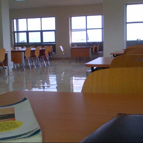 USIU Library - College Library in Roysambu Estate