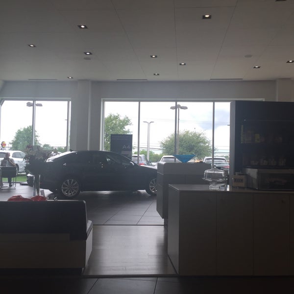 Cavender Audi - Northwest Side - 4 tips from 223 visitors