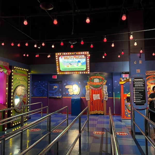 The Simpsons Ride Lights On