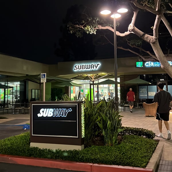 SUBWAY - University - 4 tips from 674 visitors