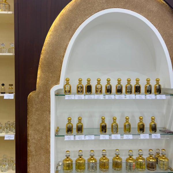 Jamjoom Commercial Center | مركز الجمجوم التجاري - العزيزية - 37 tips ...