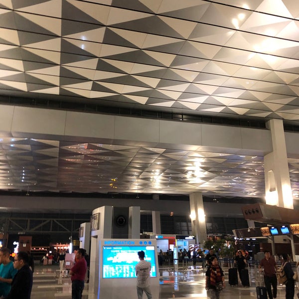 Asiana Airlines Check In Counter Clipart