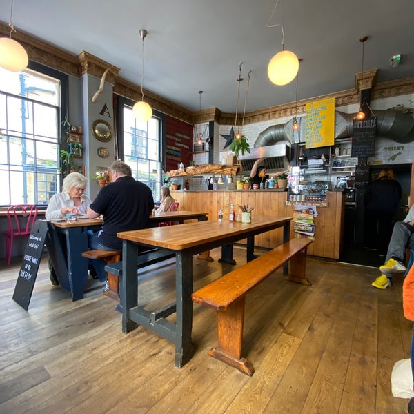 Wild Cafe - 10a Queen St