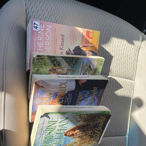 Los Angeles Public Library - Encino-Tarzana - Library