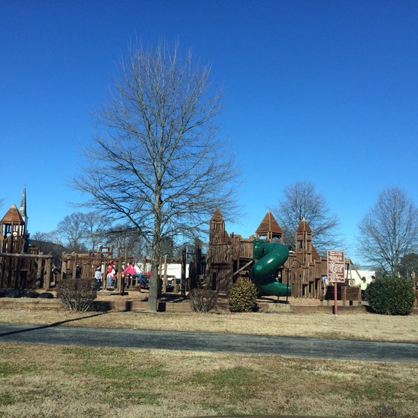 East Ridge Community Center - Community Center in Chattanooga