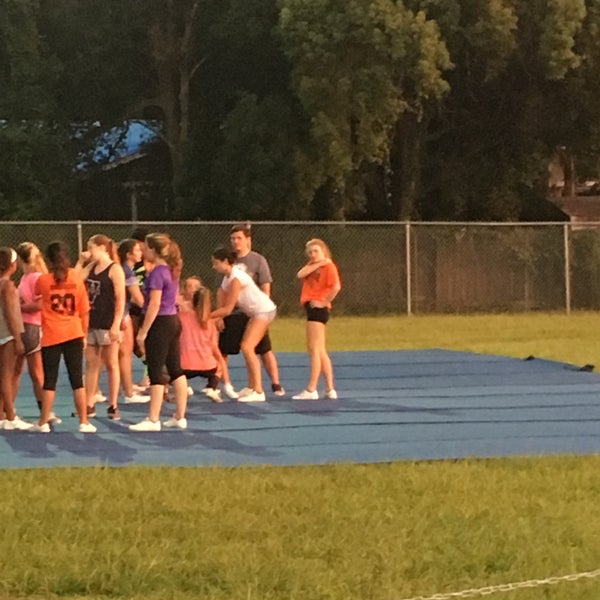 Valrico Rams Youth Football and Cheerleading Practice Field @ Valrico ...