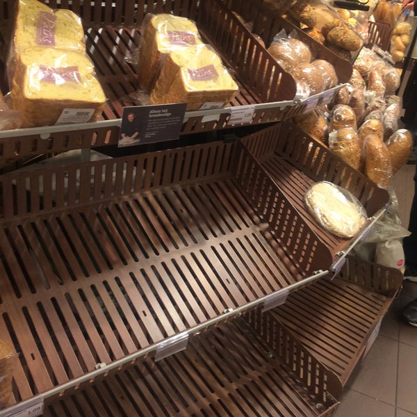 Albert Heijn - Indische Buurt West - Celebesstraat 43