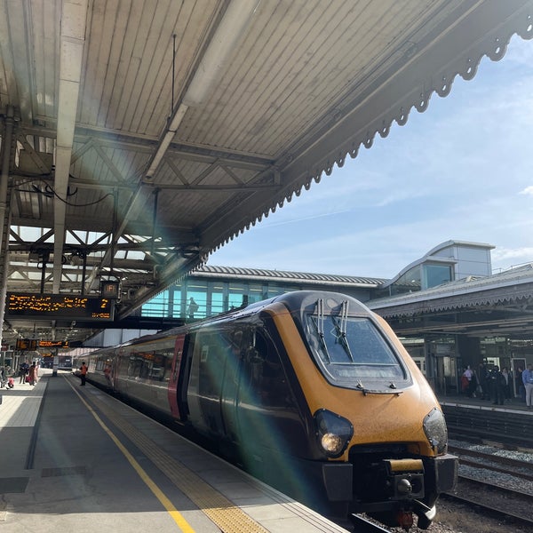 Sheffield Railway Station (SHF) - Central Sheffield - 138 tips