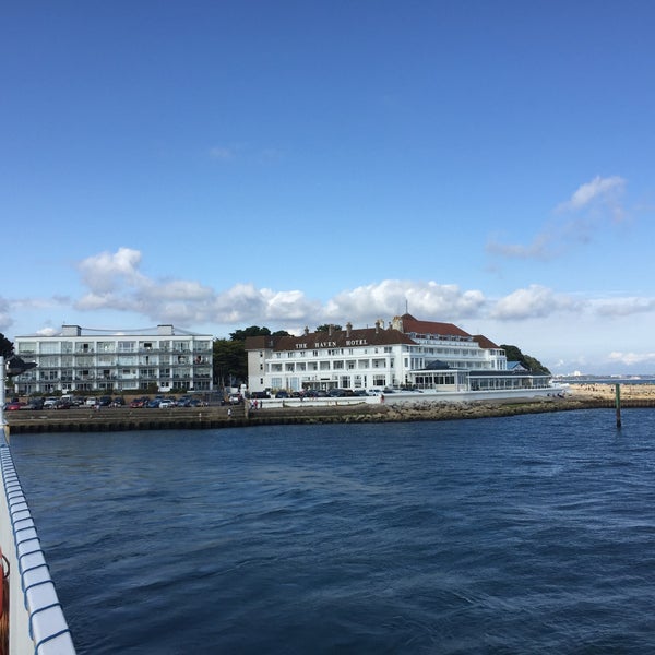 Sandbanks / Shell Bay Chain Ferry - 21 tips