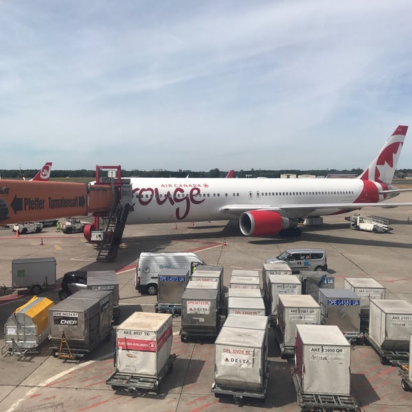 Gate B20-37 (Now Closed) - Flughafen Tegel - 1 tip