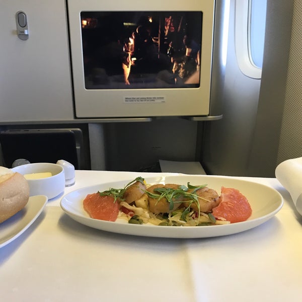 Lufthansa Flight LH 447 - Denver International Airport - 0 tips