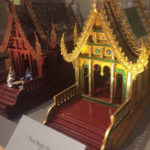 Mini-time Machine Museum of Miniatures - History Museum