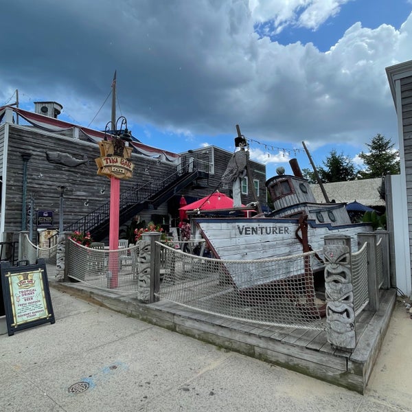 Shipwreck Tavern - Seafood Restaurant