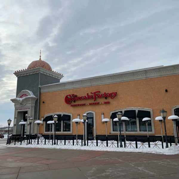 The Cheesecake Factory - American Restaurant in Edina