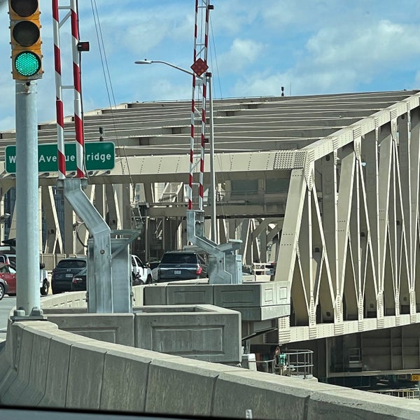 Willis Avenue Bridge - Bridge