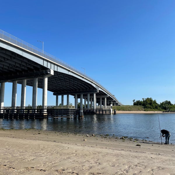 Mill Basin Bridge - Bridge in Brooklyn