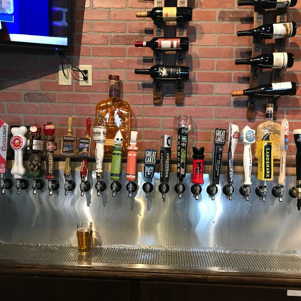 On Tap Bar And Grill Akron