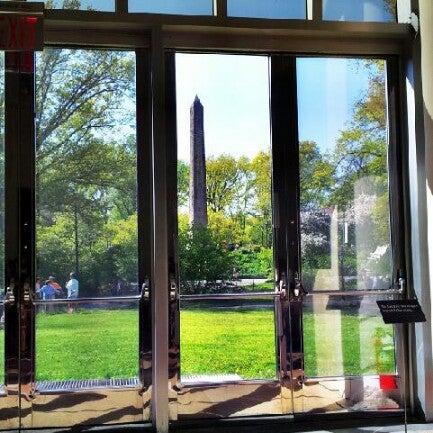 The Petrie Court Cafe & Wine Bar - Café in New York