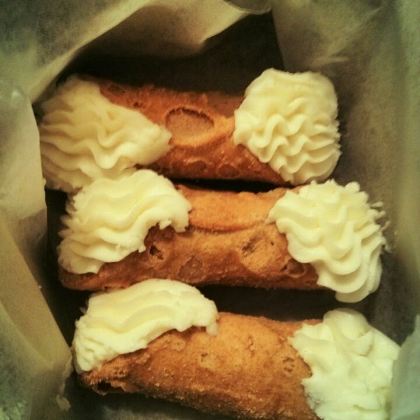 V&V Bakery - 61-19 Roosevelt Ave