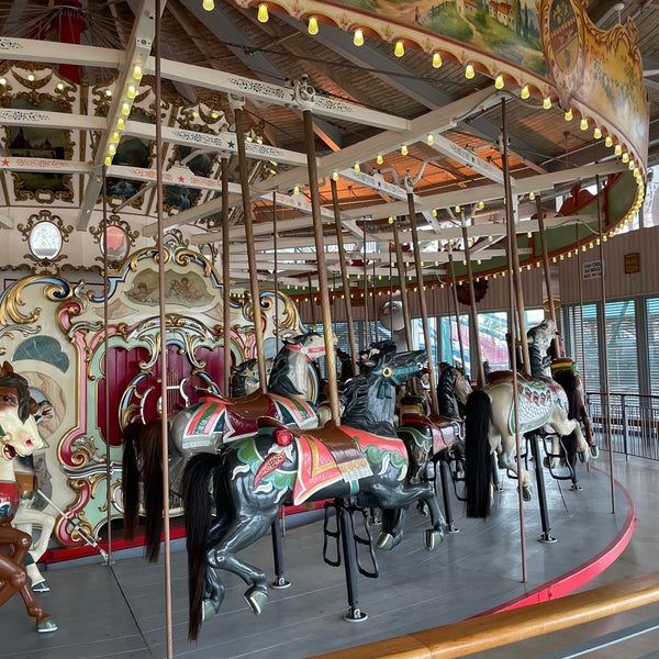 B&B Carousel - Attraction in Brooklyn