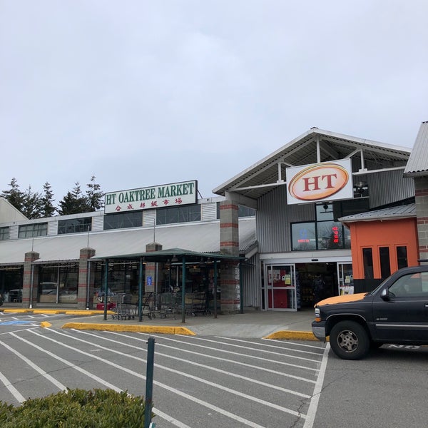 HT Oaktree Market - Grocery Store in Northgate