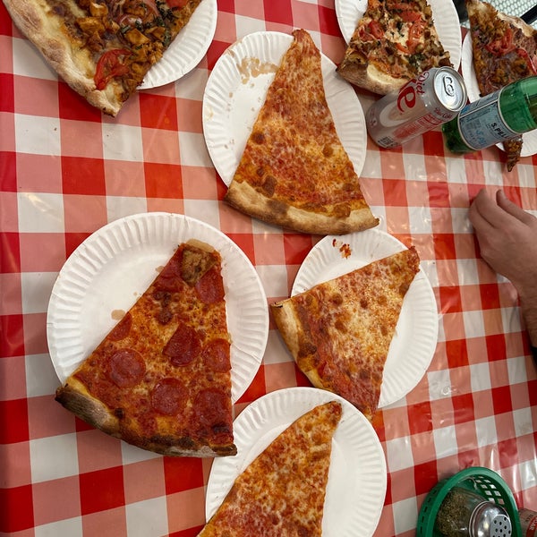 Mulberry Street Pizzeria - Pizzeria